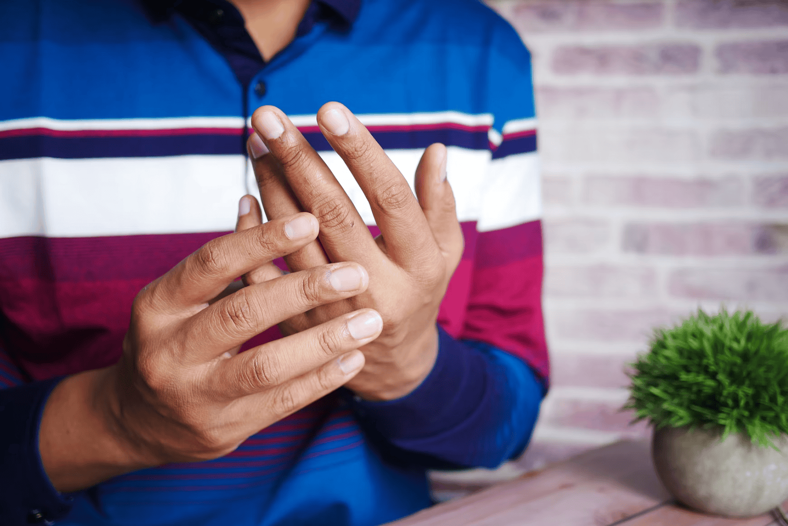 Gout vs Osteoarthritis - Difference & Comparison - EG Healthcare